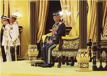 Agong kurnia 257 pingat kepada anggota tentera - PressReader