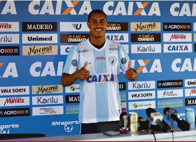 LEC apresenta seu 30o reforço no ano: o lateral esquerdo Victor Luiz ...