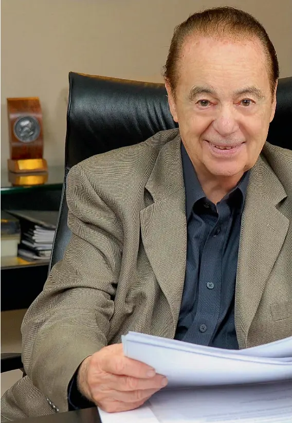 ALBERTO FONTEVECCH­IA - PressReader