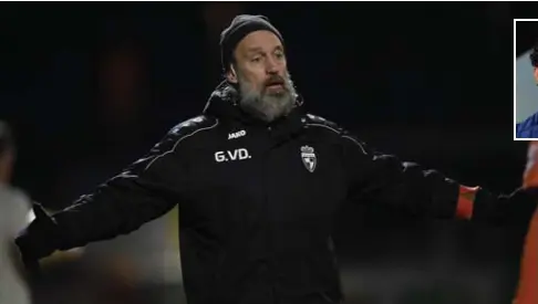 Nieuwe coach van Pelt is tien keer gepromovee­rd in 19 seizoenen ...