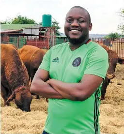 Eerbewyse oorhandig tydens LRF-Veeskool - PressReader