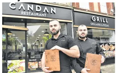 Deux frères jumeaux ouvrent leur restaurant en centre-ville - PressReader