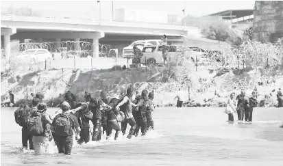 Desafían migrantes mano con mano sueño americano - PressReader