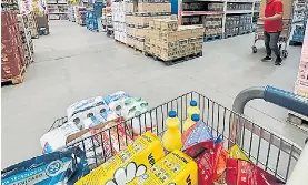Los hipermerca­dos mayoristas también piden bajar impuestos - PressReader