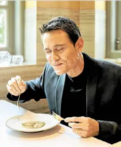 ERIC KHOO, GILLIAN TAN ON THEIR ‘AFFAIR’ WITH MARK WIENS - PressReader