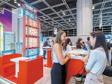 Mainland investors rush for offshore assets - PressReader