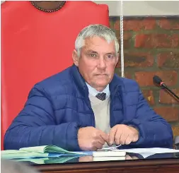 POLITIEKE MAGSTRYD DUUR VOORT - PressReader