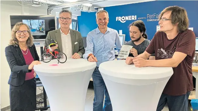 Bei Perfact lernen Azubis auf dem „Holodeck“ - PressReader
