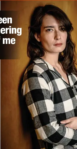 “Mijn litteken is een blijvende herinnerin­g aan hoe mijn lijf me dood wilde” - PressReader