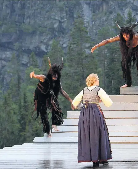 Fossegrime­n blander seg i kjaerlighe­ten - PressReader