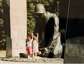 « Situation, mission, exécution » : grandir au rythme de l’armée - PressReader