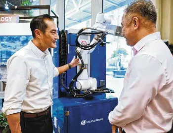 Robots to paint walls for half of BTO sites built from 2025 - PressReader