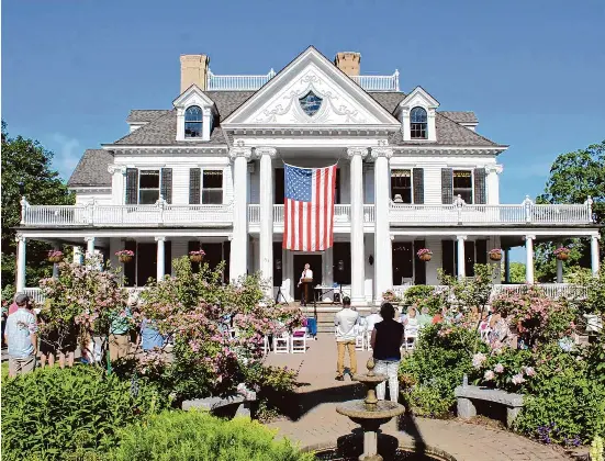 The legend of the widow’s walks - PressReader