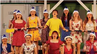 Verrückte Story um Usedomer Hotel löst DDR-Humor bei Hafenfests­pielen ...