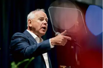 Trump amplifies outlandish robot Biden conspiracy - PressReader