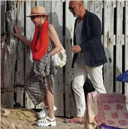 SU MARIDO, SU GRAN APOYO - PressReader