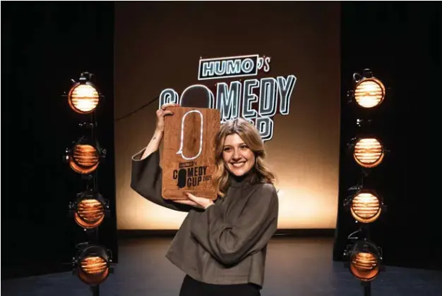 Bregje Iding wint Humo’s Comedy Cup door te tonen hoe lastig rijk zijn ...