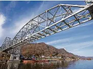 Lansing bridge over Mississipp­i River to be imploded - PressReader