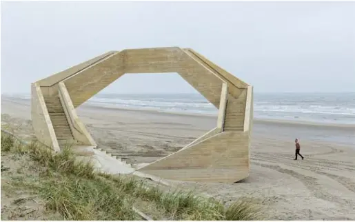 Architecte­n plegen perfecte misdaad op het strand - PressReader