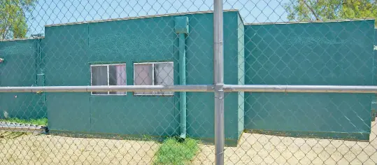 DENUNCIAN MALTRATOS Y ABUSO EN REFUGIOS - PressReader