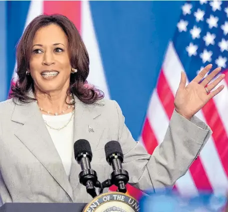 Kamala Harris wärmt sich auf - PressReader