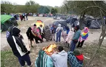 Esperan entre el frío fallo sobre Título 42 - PressReader