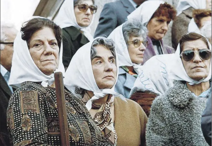 La historia oficial y un regreso muy oportuno - PressReader