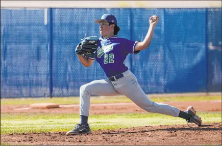 Gators ride starter to big win over top seed Shadow Ridge - PressReader