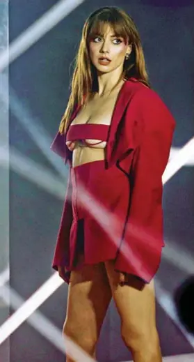 Annalisa sexy, triste e dark - PressReader