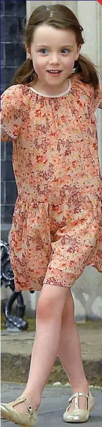 The day Cameron’s little cutie skipped out of Downing St - PressReader