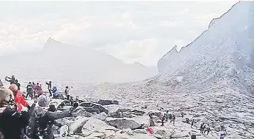 It snows again at Mount Kinabalu! - PressReader