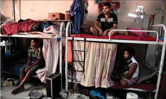 Slavesyste­met fungerer stadig. Manglende lønudbetal­inger er et generelt problem. Overgreb er ...