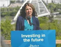 Alberta premier demands apology from fire-stricken Jasper for critical report - PressReader