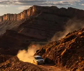 A NEW HIGH-PERFORMANC­E HERO - PressReader