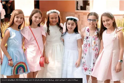 Balbina Pérez y Sofía Sada realizan su Primera Comunión - PressReader