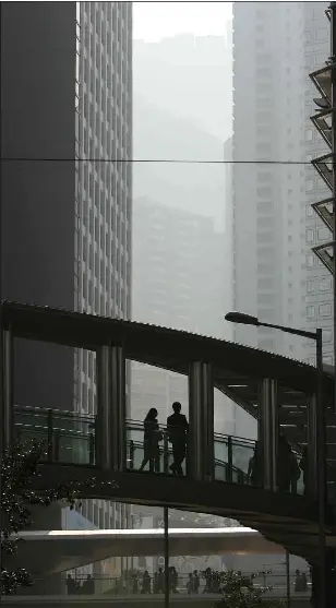 Bad-air days leave critics choking mad - PressReader