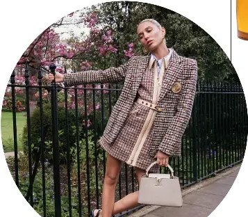 A RIGHT ROYAL REVELATION - PressReader