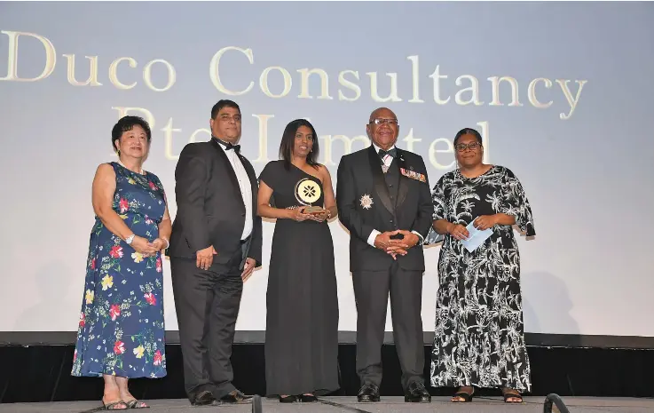Duco Consultanc­y wins Excellence in Outsourcin­g Award at PM Awards ...