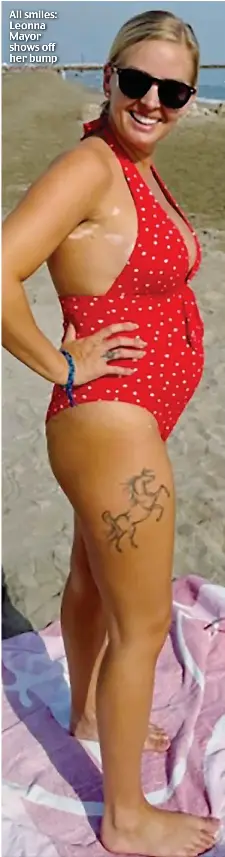 Hogg’s new girlfriend...and her baby bump - PressReader