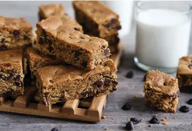 Chocolate chip cookie bars - PressReader