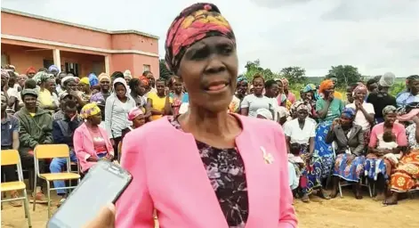 Famílias nos municípios do Andulo e da Nharêa investem em negócios com ...