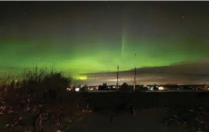 Lena fångade helgens norrsken på bild - PressReader