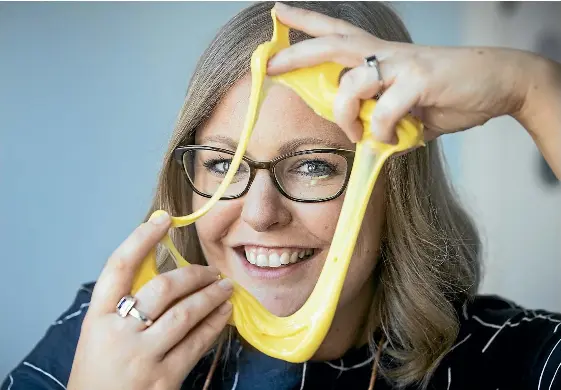 LAURIE WINKLESS - PressReader