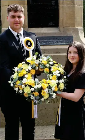 Town comes together to mark the start of Melrose Festival - PressReader