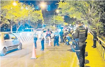 Estrictos controles mitigaron ‘caravanas del terror’ - PressReader