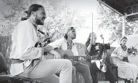 Ni la guerra detiene a la música - PressReader