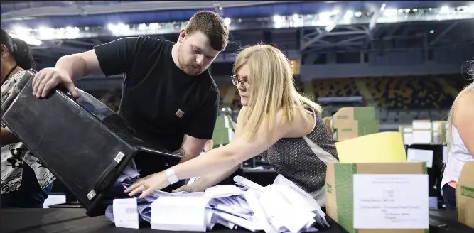 CHANGE AT CHAMBERS - PressReader