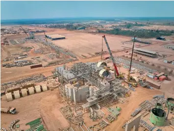 Flash smelter constructi­on on schedule - PressReader