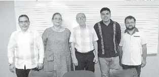 Presentan interesant­e libro - PressReader