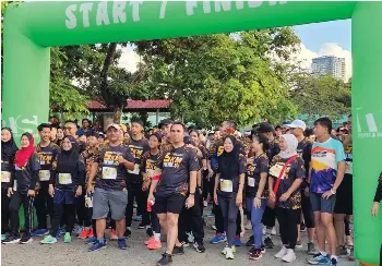 1,000 take part in Fun Run - PressReader